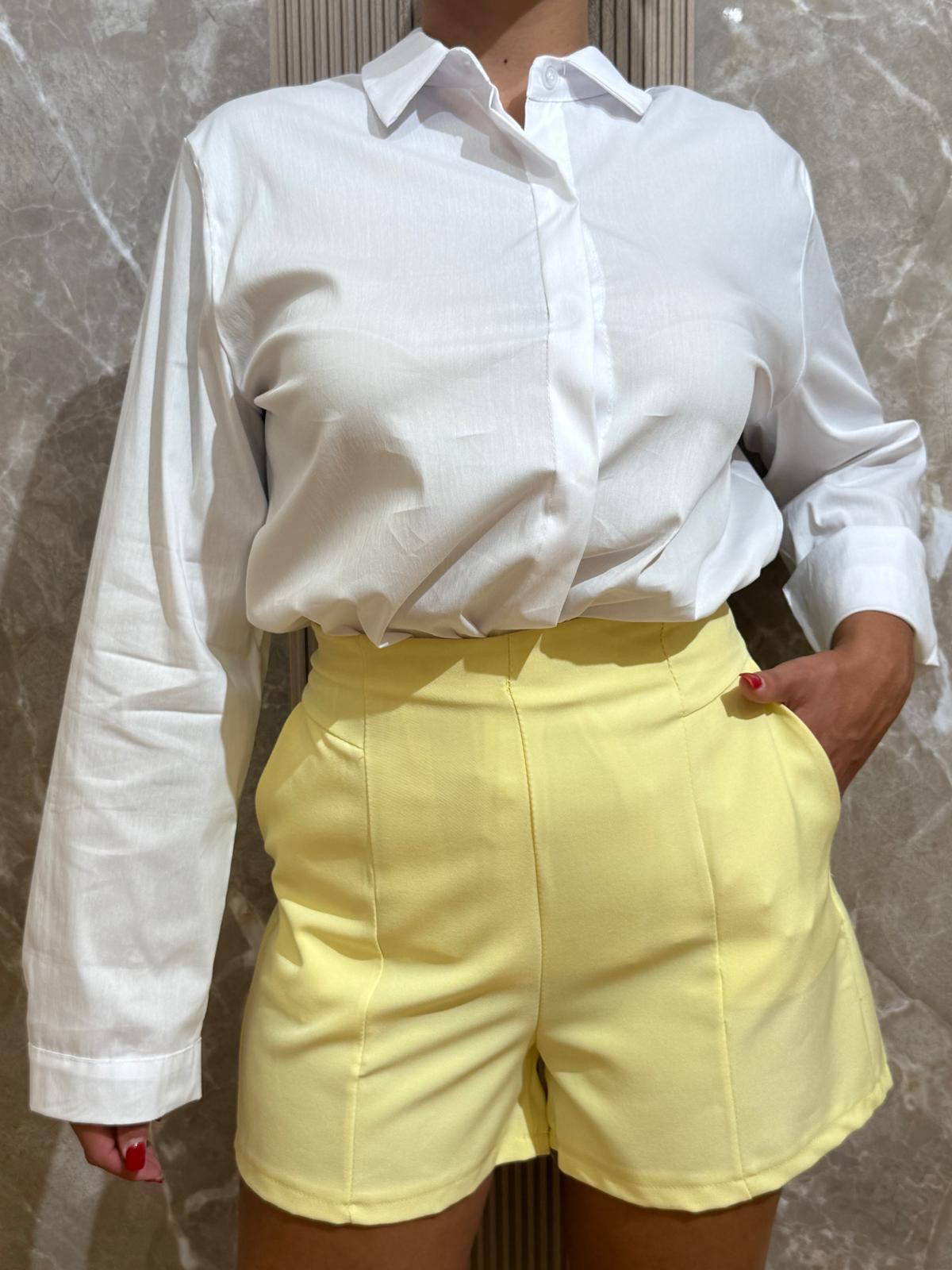 Shorts basic giallo – MFBoutique store